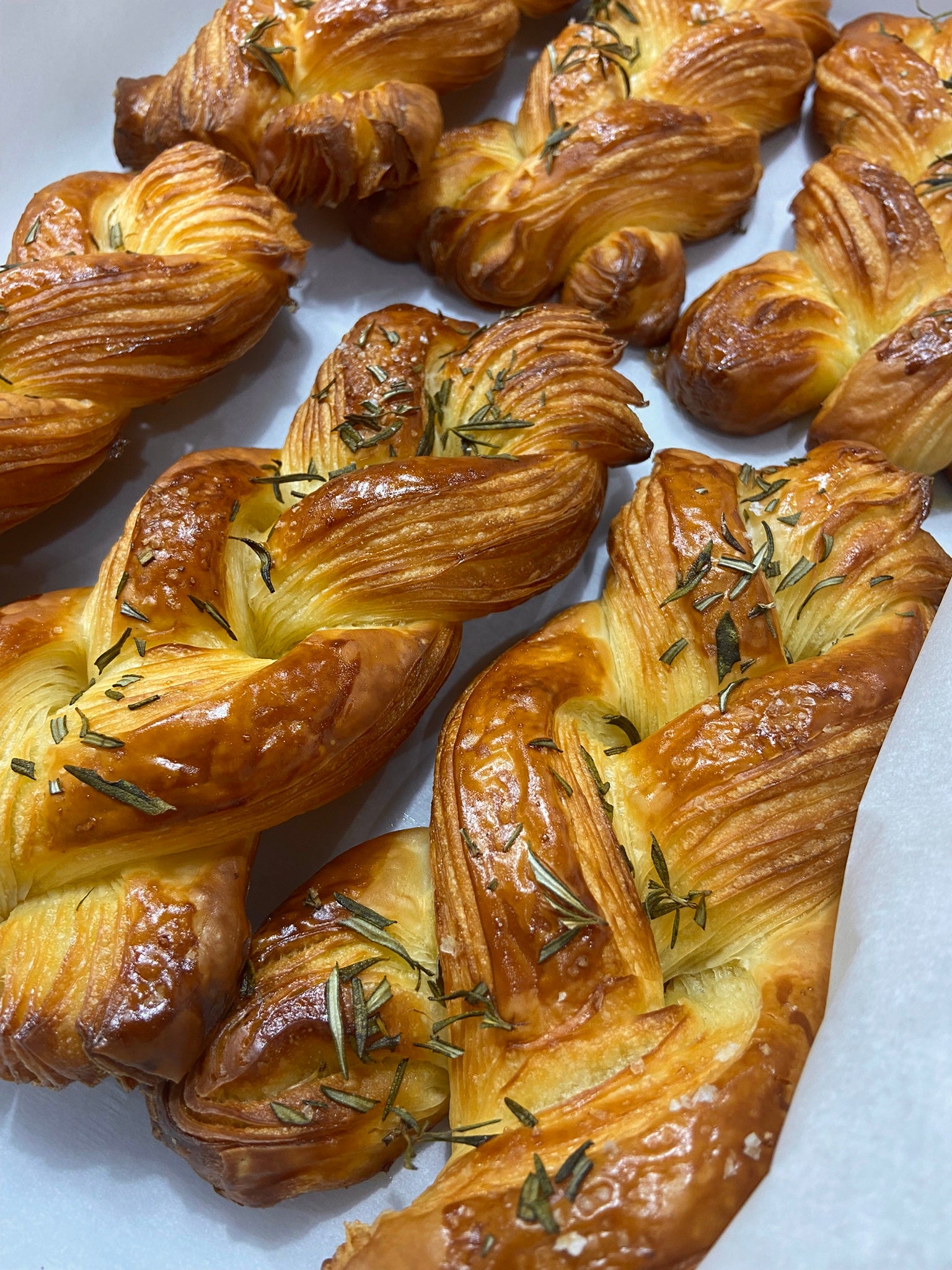 PRE-ORDER SATURDAY: Salted Rosemary Braid – r ü d i 's